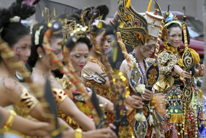 Besakih Bali Indonesien am 24. November 2018 : Indonesische Menschen ...