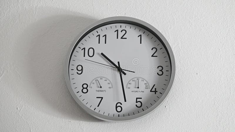 Indoor Analog Clock that Reads almost Ten Thirty Stock Video - Video of ...