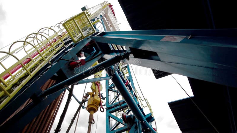 Indoor Oil Gas Drilling RIg Stock Video - Video of drillstring, output ...