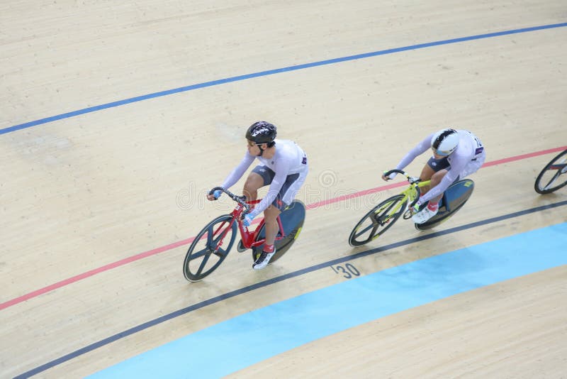 Indoor track cycling editorial stock image. Image of chain - 92800714