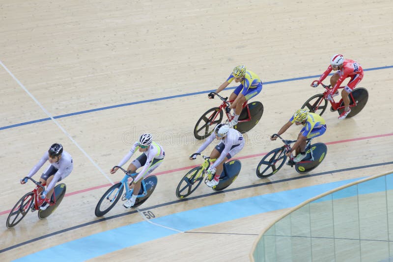 Indoor track cycling editorial stock image. Image of grand - 92800724