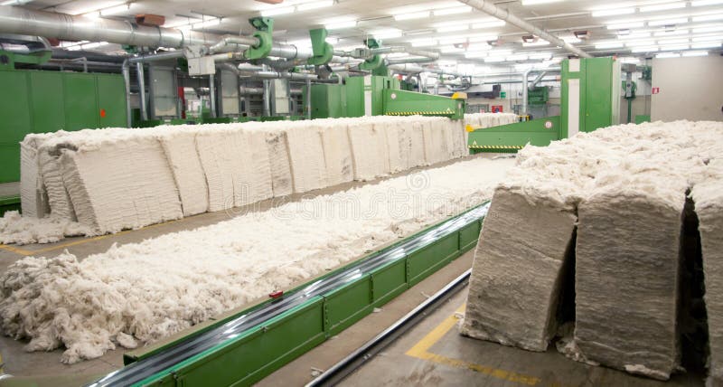 Industria Textil - Departamento De Cardado Foto de archivo - Imagen de ...