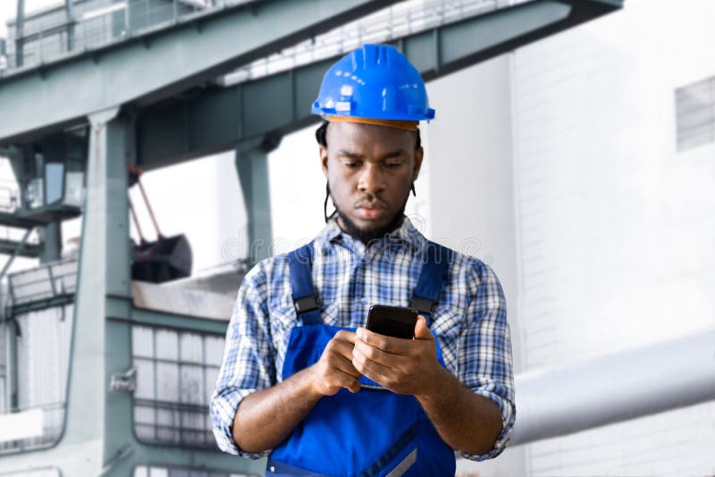 Engineer Male Using VR Virtual Reality Technology in Modern Warehouse ...