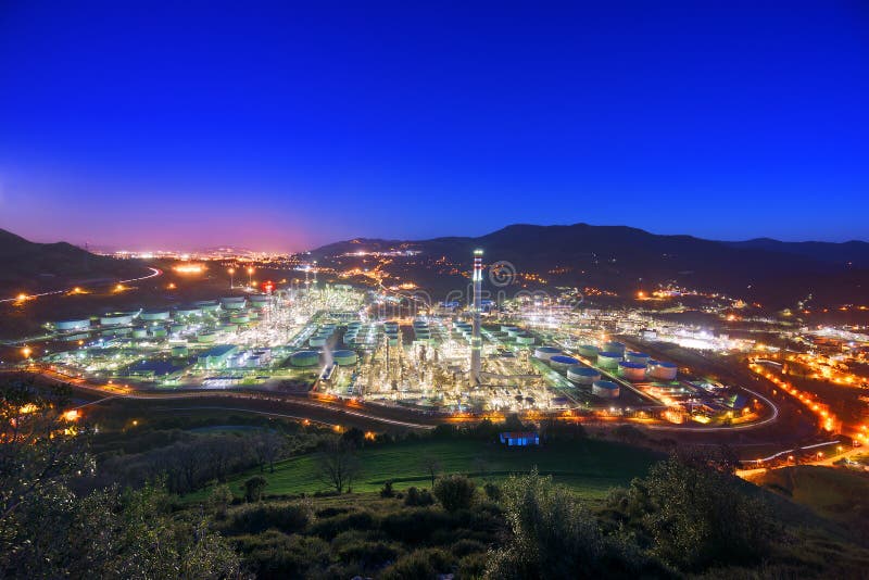 Industrial Factory at Night Stock Image - Image of fence, pais: 51065517
