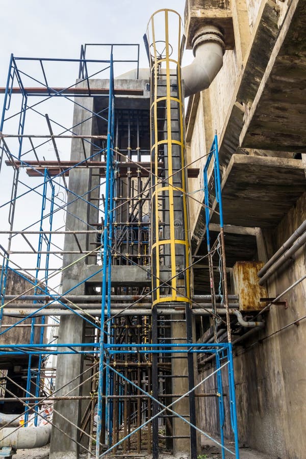 Industrial Plant Maintenance Stock Photo - Image of project, equipment ...