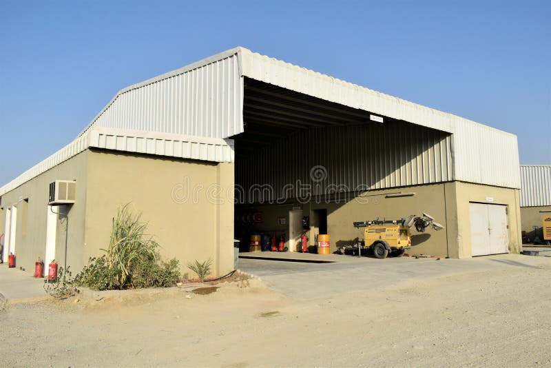 Industrial Warehouse Construction and Outdoor View of the Roof Ceiling ...