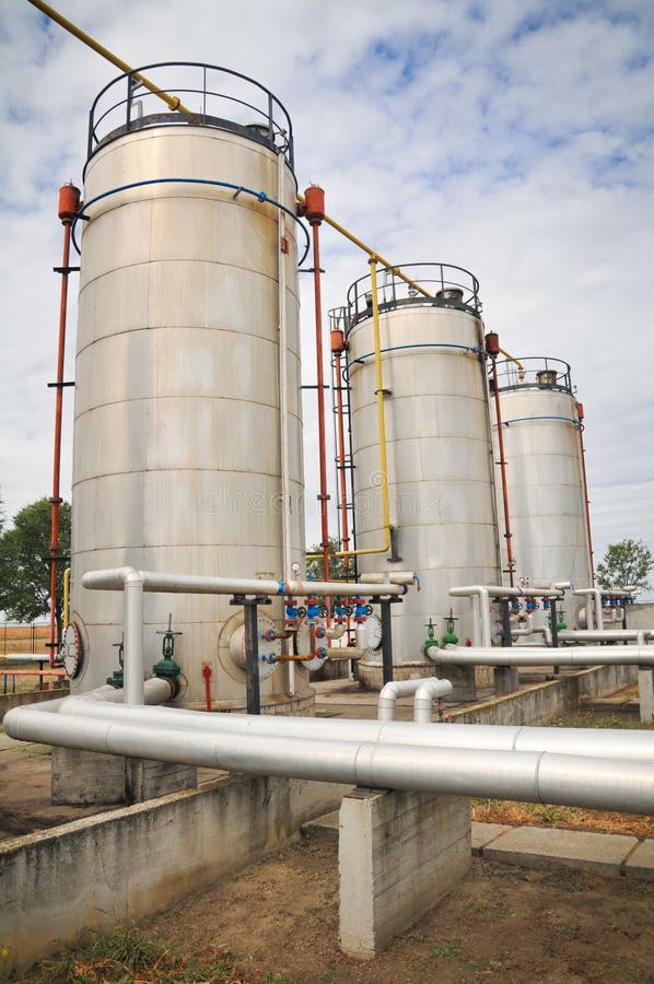 Industries Of Gas Refining , Oil And Gas Industry. Stock Photo - Image ...