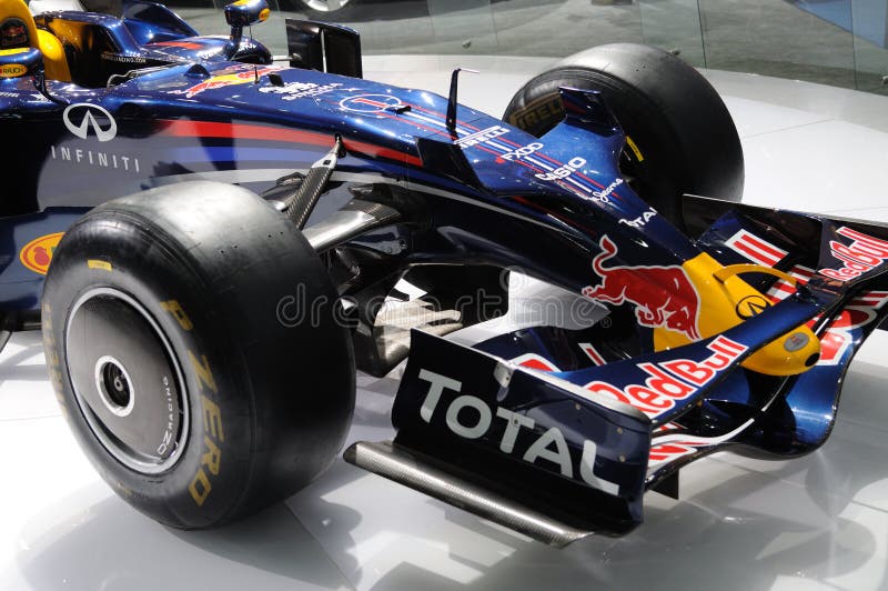 Infiniti f1 racing car editorial image. Image of horse - 25889465