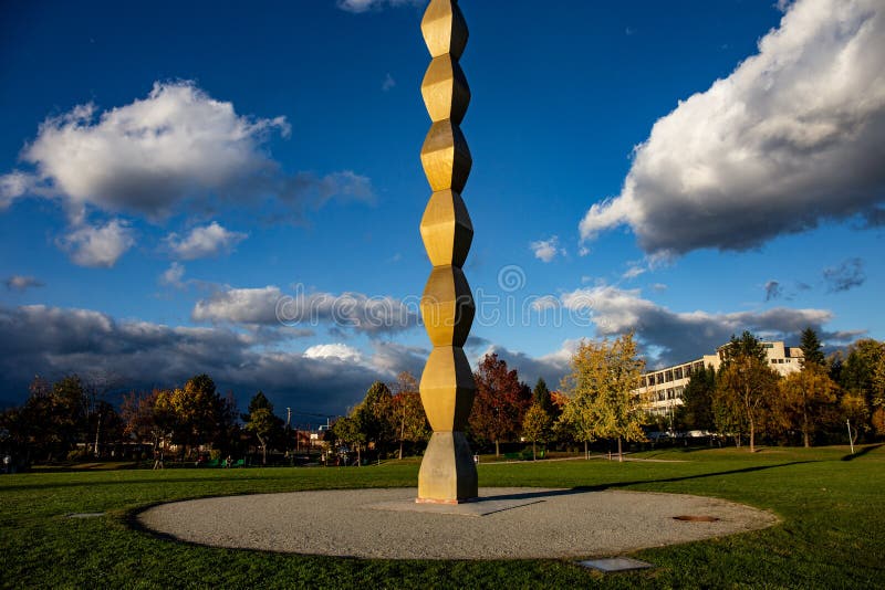 Infinity Column - Constantin Brancusi Masterpiece Editorial Stock Image ...