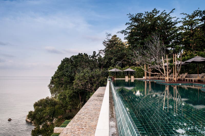 Infinity Edge Pool Ocean View and Beautiful Landscape Design Editorial ...