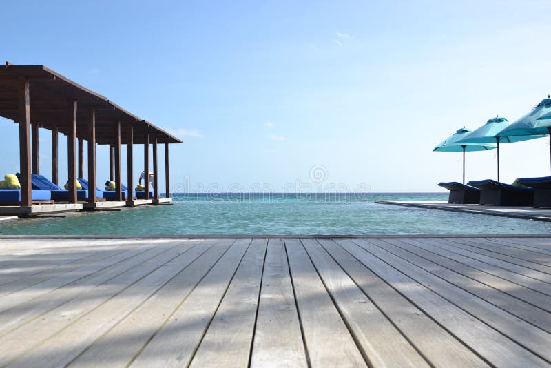 Infinity Edge Pool Overlooking the Ocean Stock Image - Image of ...