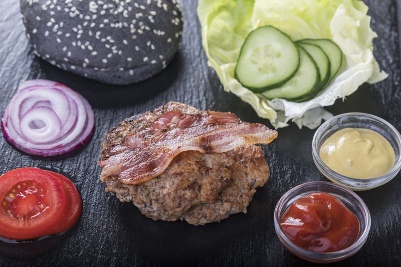 Ingredients of a hamburger stock image. Image of meat - 125025285
