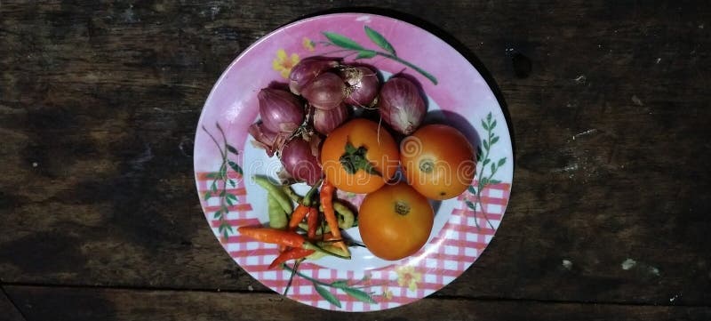Ingredients for Making East Java Chili Sauce , Tomatoes, Chilies ...