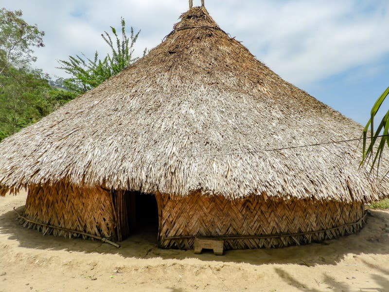 Inheems Huis stock afbeelding. Afbeelding bestaande uit wildernis ...