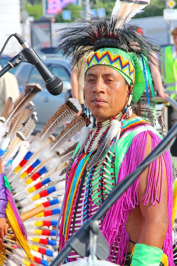 Inheemse Indiaan Stammengroep Redactionele Foto - Image of musicus ...