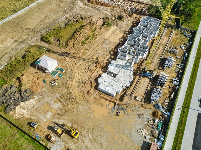 The Initial Stage of Construction of a Prefabricated Reinforced ...