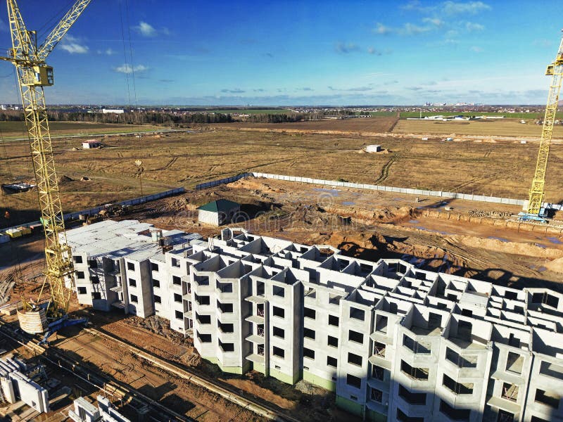 The Initial Stage of Construction of a Prefabricated Reinforced ...