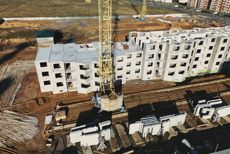The Initial Stage of Construction of a Prefabricated Reinforced ...