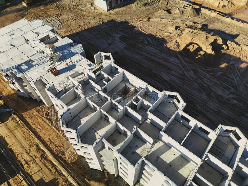 The Initial Stage of Construction of a Prefabricated Reinforced ...