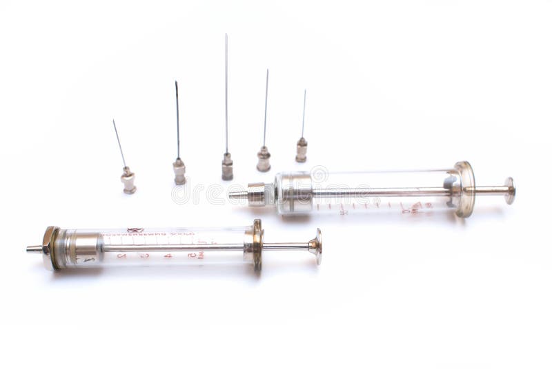 Injektionsspruta arkivfoto. Bild av vitt, apparat, tappning - 8099520