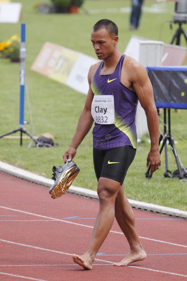 Injured Bryan Clay editorial stock photo. Image of clay - 14751613
