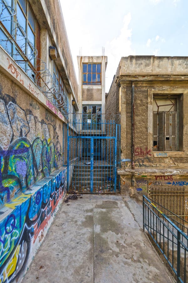 Inner city stock photo. Image of abandon, brick, disrepair - 45471408