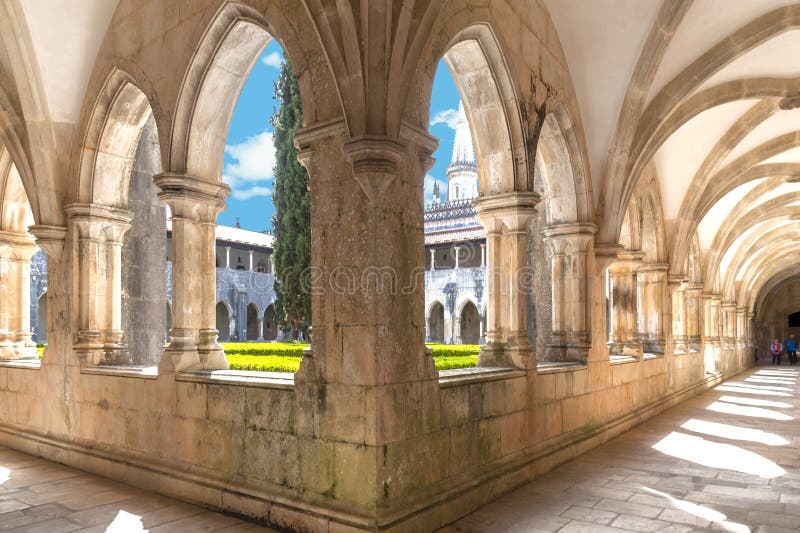 Inner Courtyard in Batalha Monastery, Portugal Editorial Photo - Image ...