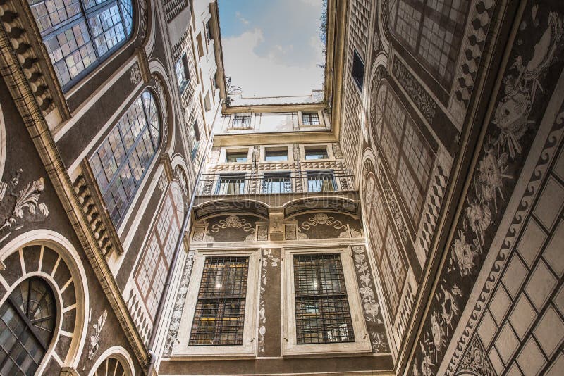 The Inner Courtyard of Old House in the Center of Rome Stock Image ...