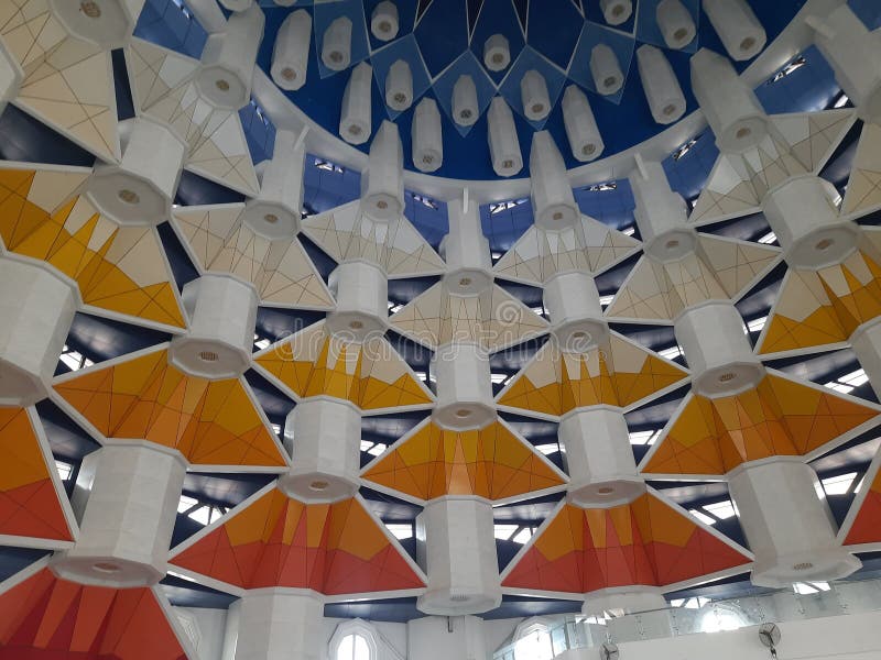 The Inner Qubah of Beautifull Mosque 100 Qubah Editorial Photography ...