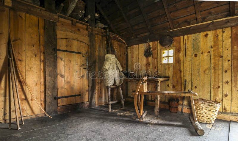 Innen-Wikinger-Bauernhof Avaldsnes Norwegen-Sommerzeit Stockfoto - Bild ...