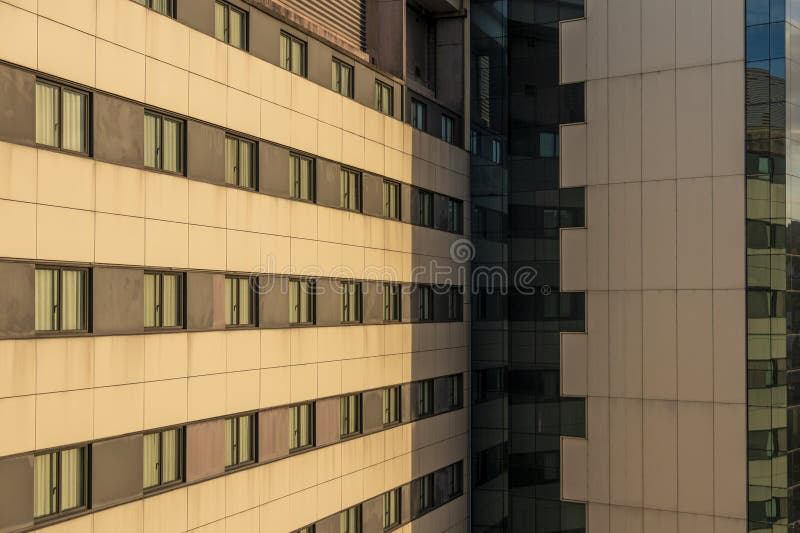 Innovative Design and Sustainability: Exploring a Modern Building in ...