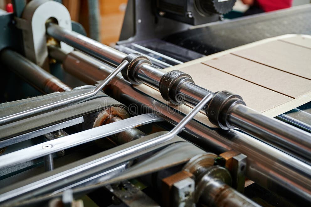 Innovative Machine Efficiently Folds Cardboard Box Flaps for ...