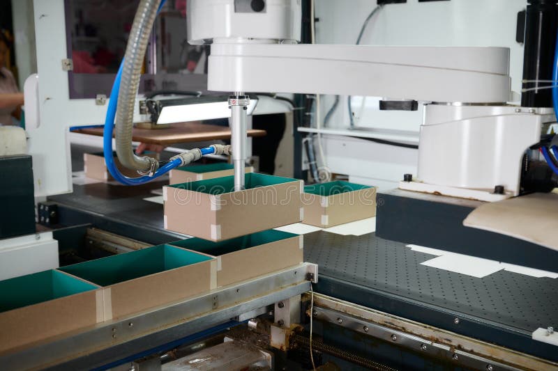 Innovative Robot Technology Streamlines Gluing Process Cardboard Box ...