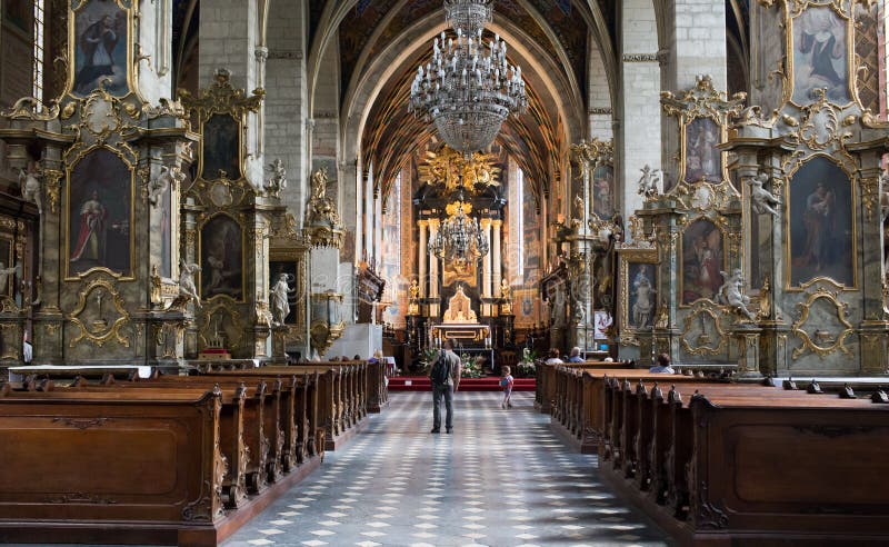 Inre katolsk kyrka. redaktionell bild. Bild av landmärken - 35788546