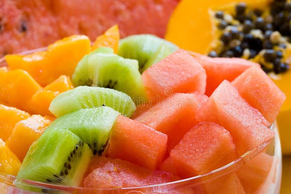 Insalata di frutta fotografia stock. Immagine di salute - 2397332