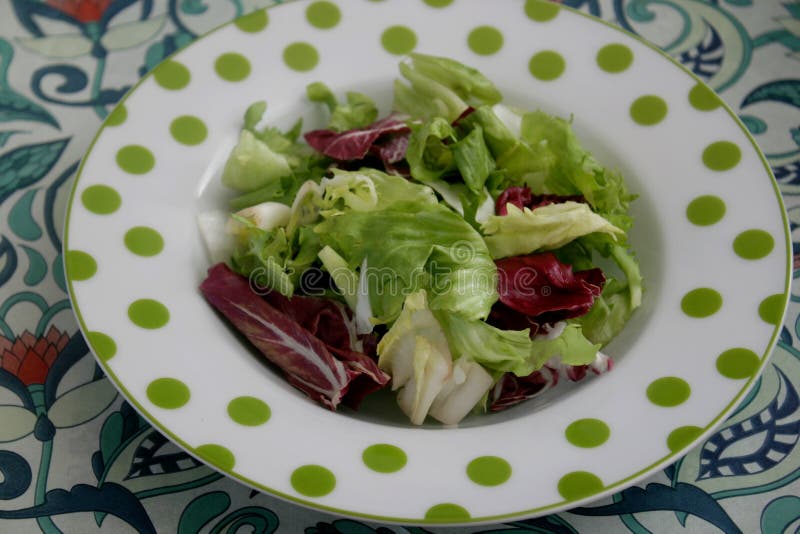 Insalata verde _1 immagine stock. Immagine di vegetariano - 111877577