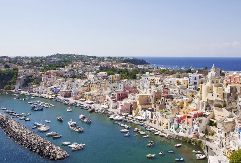 Insel von Procida, Italien stockbild. Bild von feiertag - 26807653