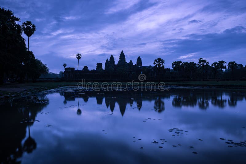 Inside Angkor Wat stock image. Image of cambodian, architecture - 57987327