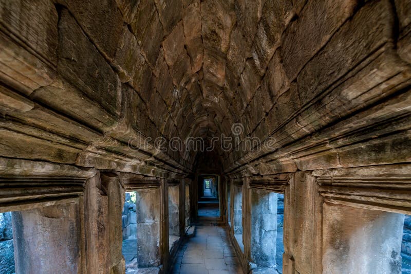 Inside Angkor Wat stock image. Image of ceiling, hall - 83332535