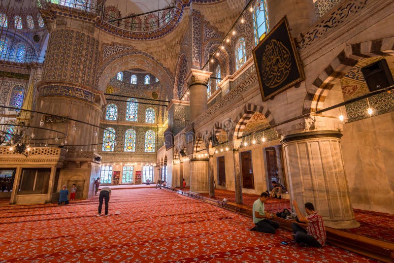 Inside the Blue Mosque editorial photography. Image of sultanahmet ...