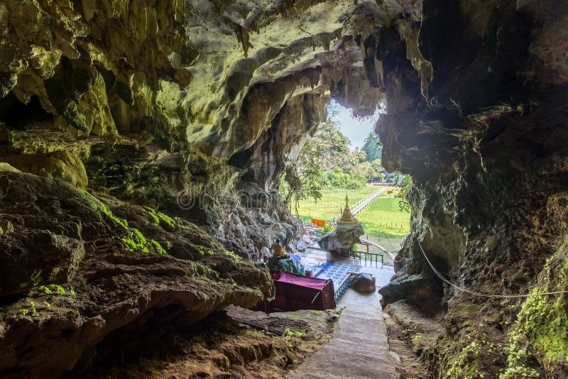 The Sadan Cave In Hpa-An, Myanmar Stock Photo - Image of landmark ...