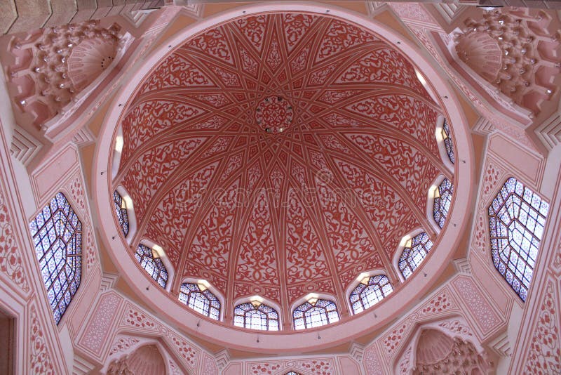 Inside the Dome of the Prayer Hall of the Pink Mosque Stock Photo ...
