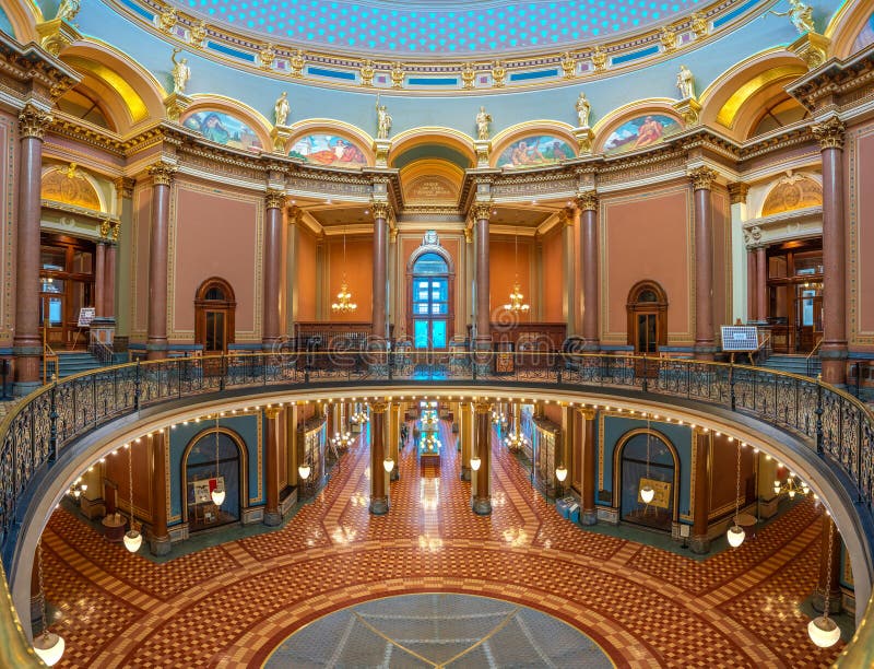 Inside the Iowa State Capitol Rotunda Editorial Stock Photo - Image of hall, view: 386529513