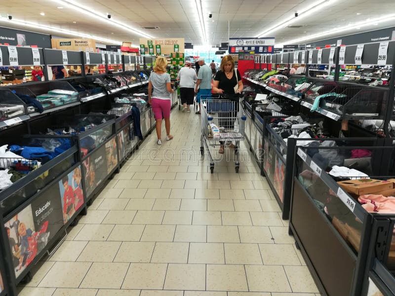 Inside a Lidl supermarket editorial photo. Image of freshness - 99532406