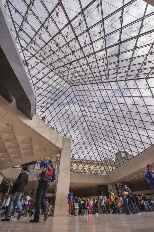 Inside Louvre Museum editorial stock image. Image of stairs - 57252664