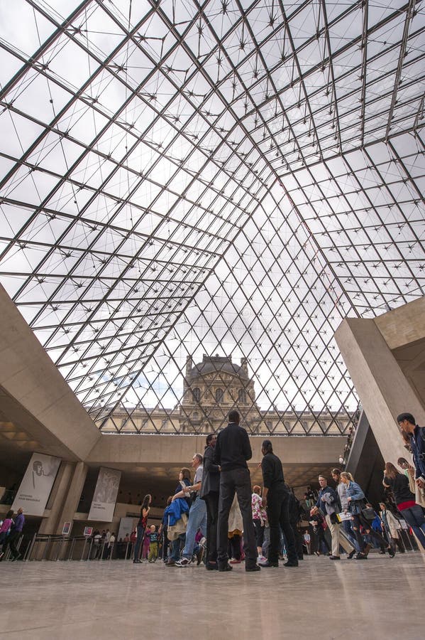 Inside Louvre Museum editorial stock image. Image of stairs - 57252664