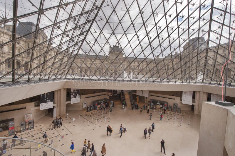 Inside Louvre Museum editorial stock image. Image of interior - 57252759