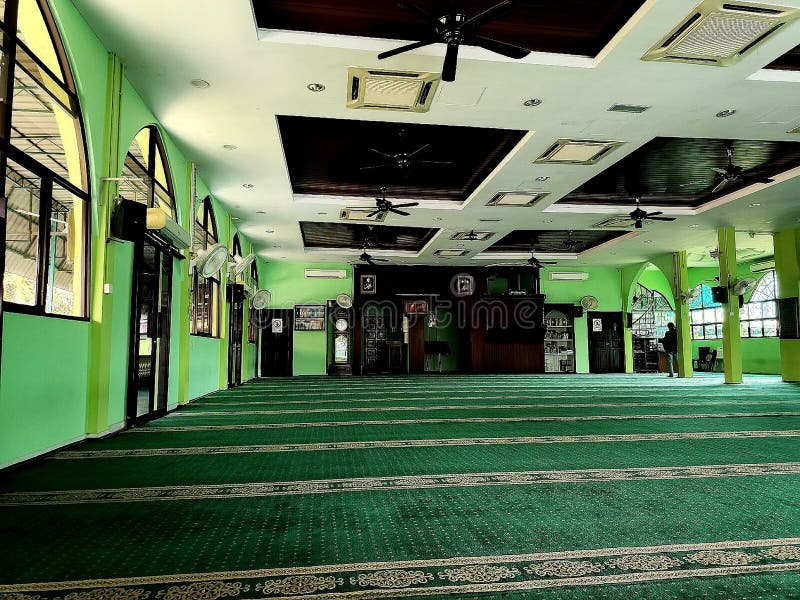 Inside Mosque Muslim Prayer Editorial Image - Image of clean, mosque ...