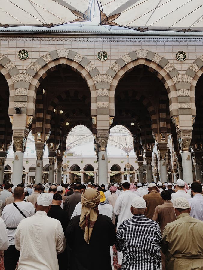 Inside the Mosque editorial image. Image of praying - 188734295