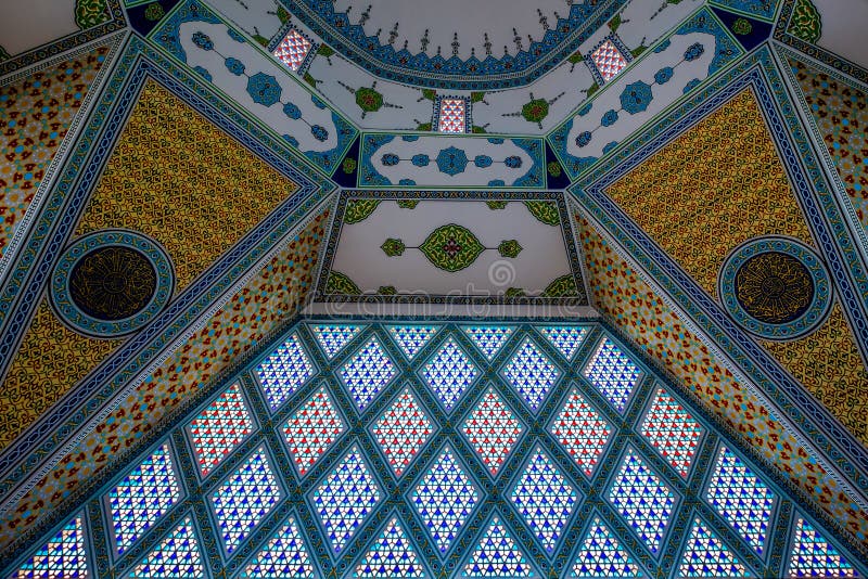 Inside of a mosque editorial image. Image of arabic, mosaic - 93401355